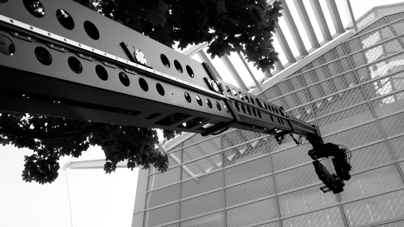 MovieBird North America | Telescopic Camera Cranes